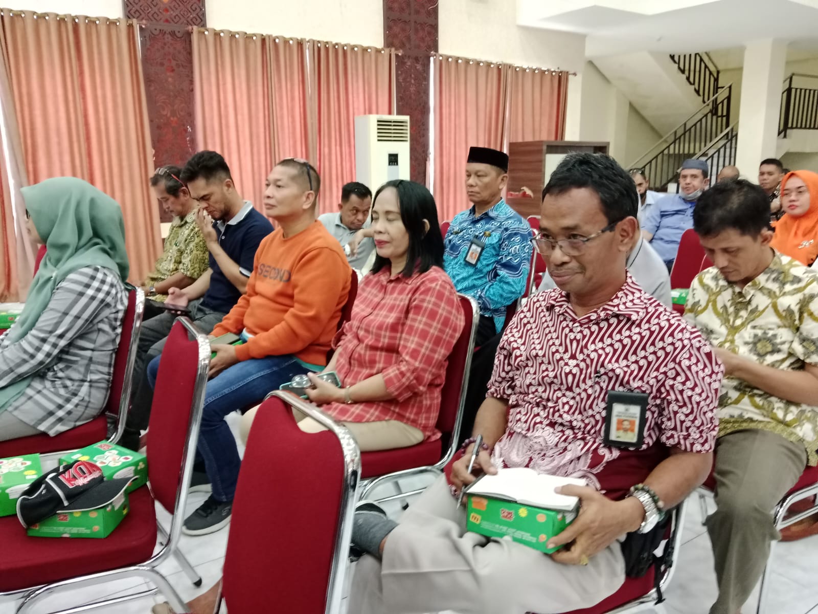 Gelar Rapat Internal, Kadis Pendidikan Prov.Sulsel, H. Andi Iqbal ...